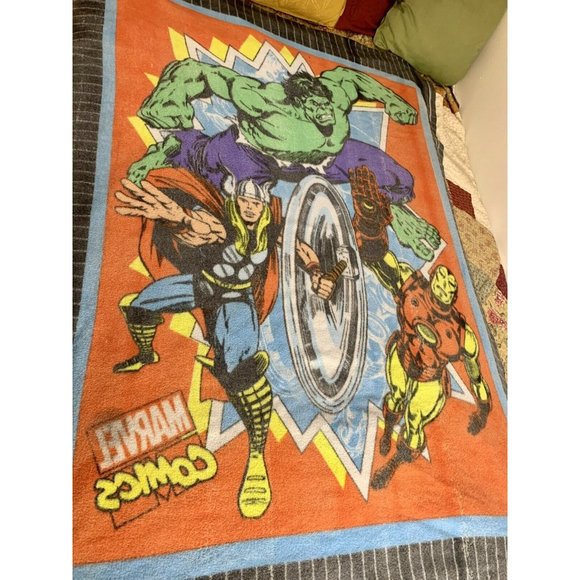 Marvel | Bedding | Marvel Heros Comics No Sew Fleece 62x48 Throw ...